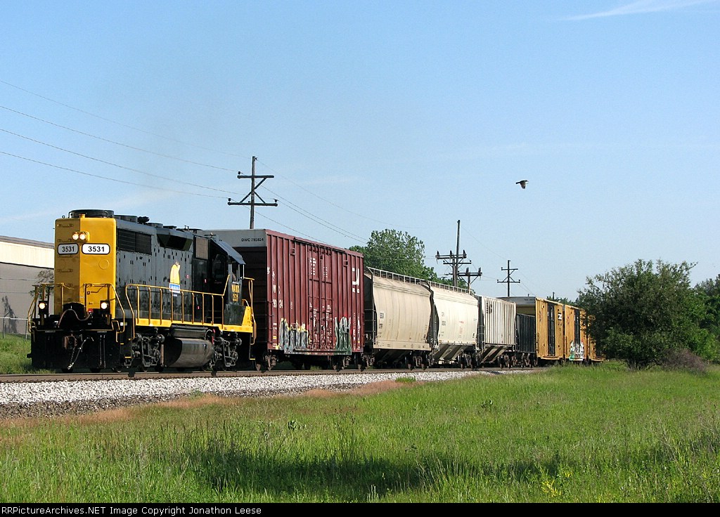 WAMX 3531 leads Grand Olk 501 south